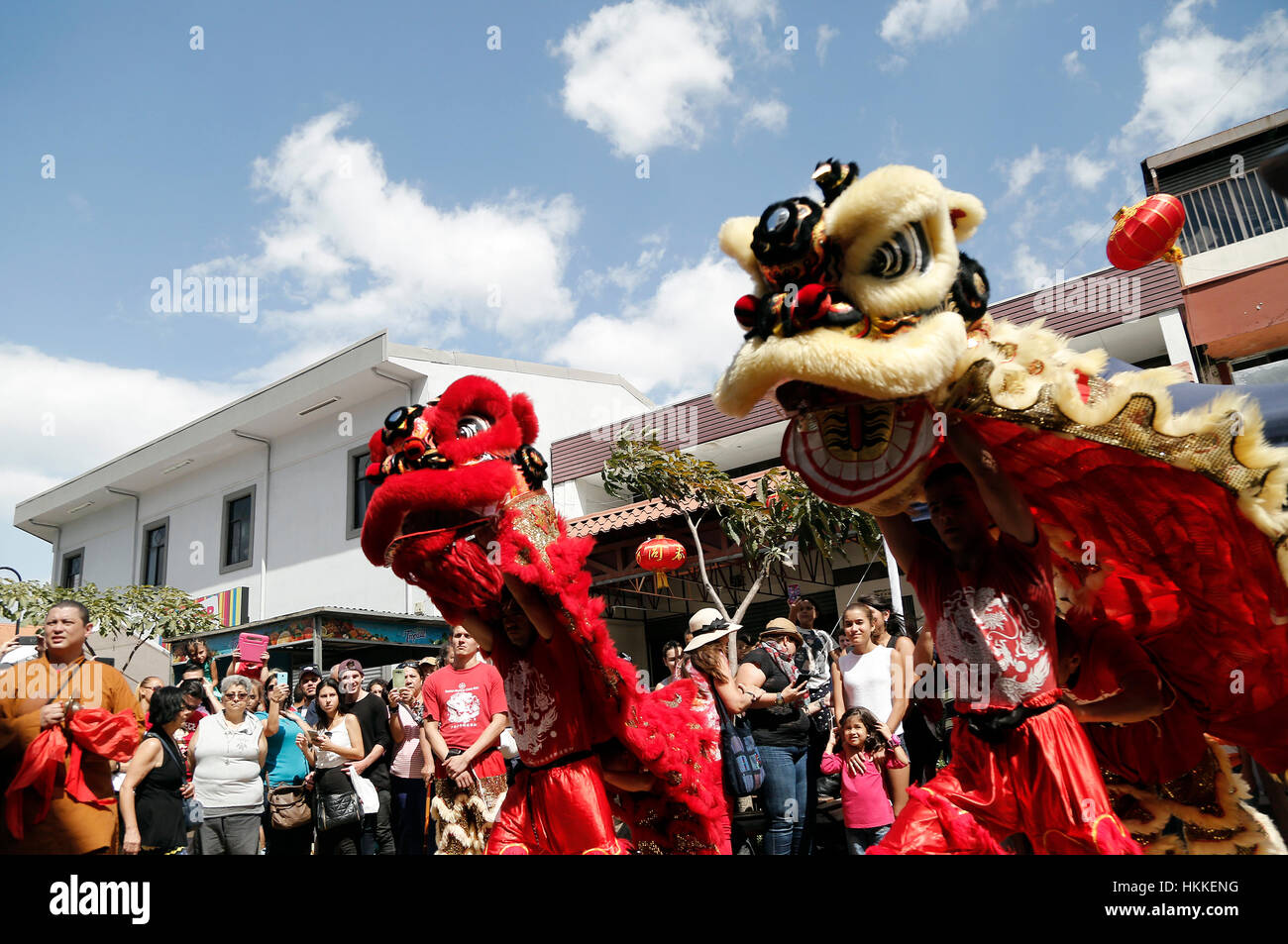 San Jose, Costa Rica. 28th Jan, 2017. People perform the lion dance ...