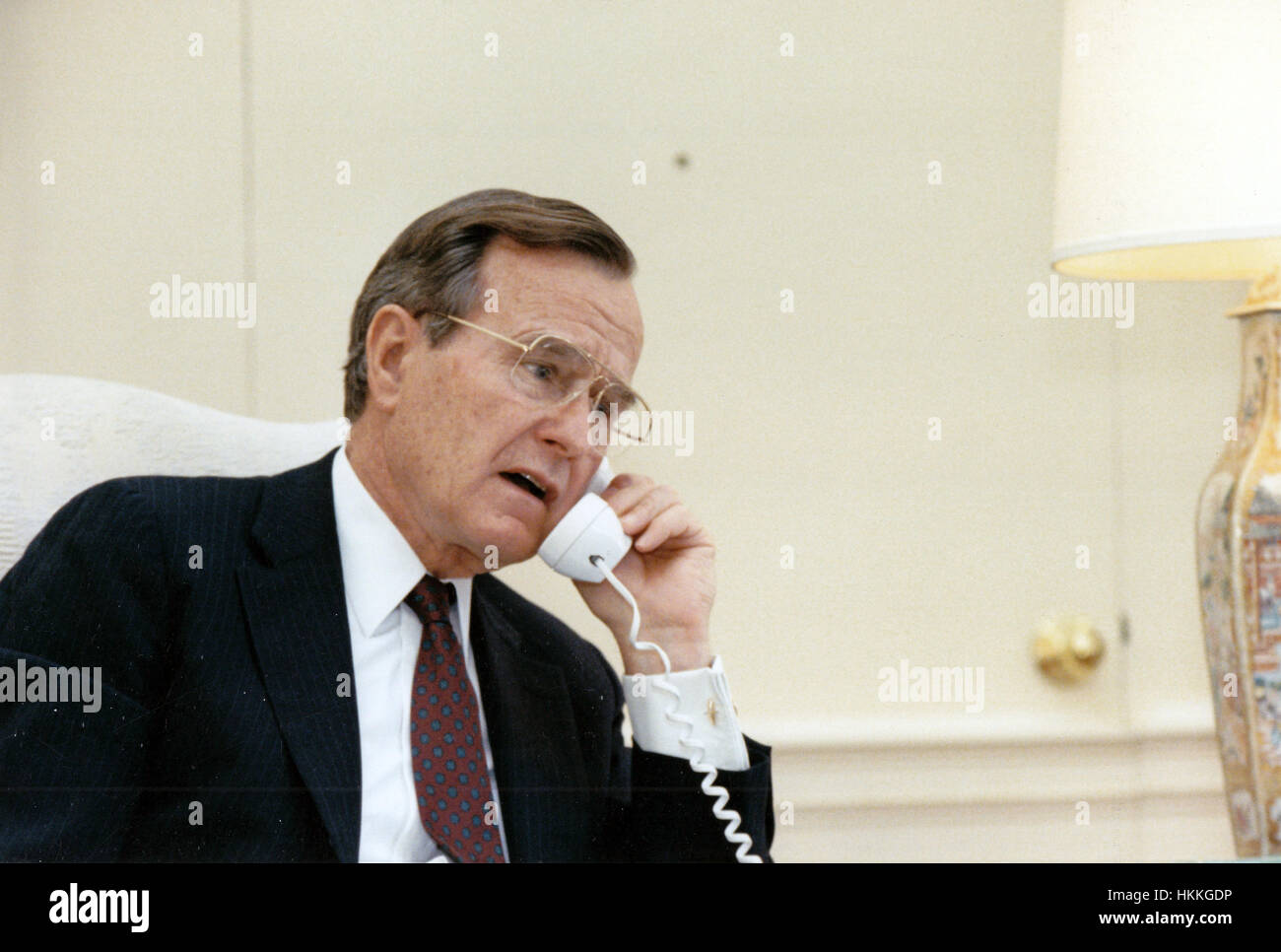United States President George H.W. Bush makes a telephone call from ...