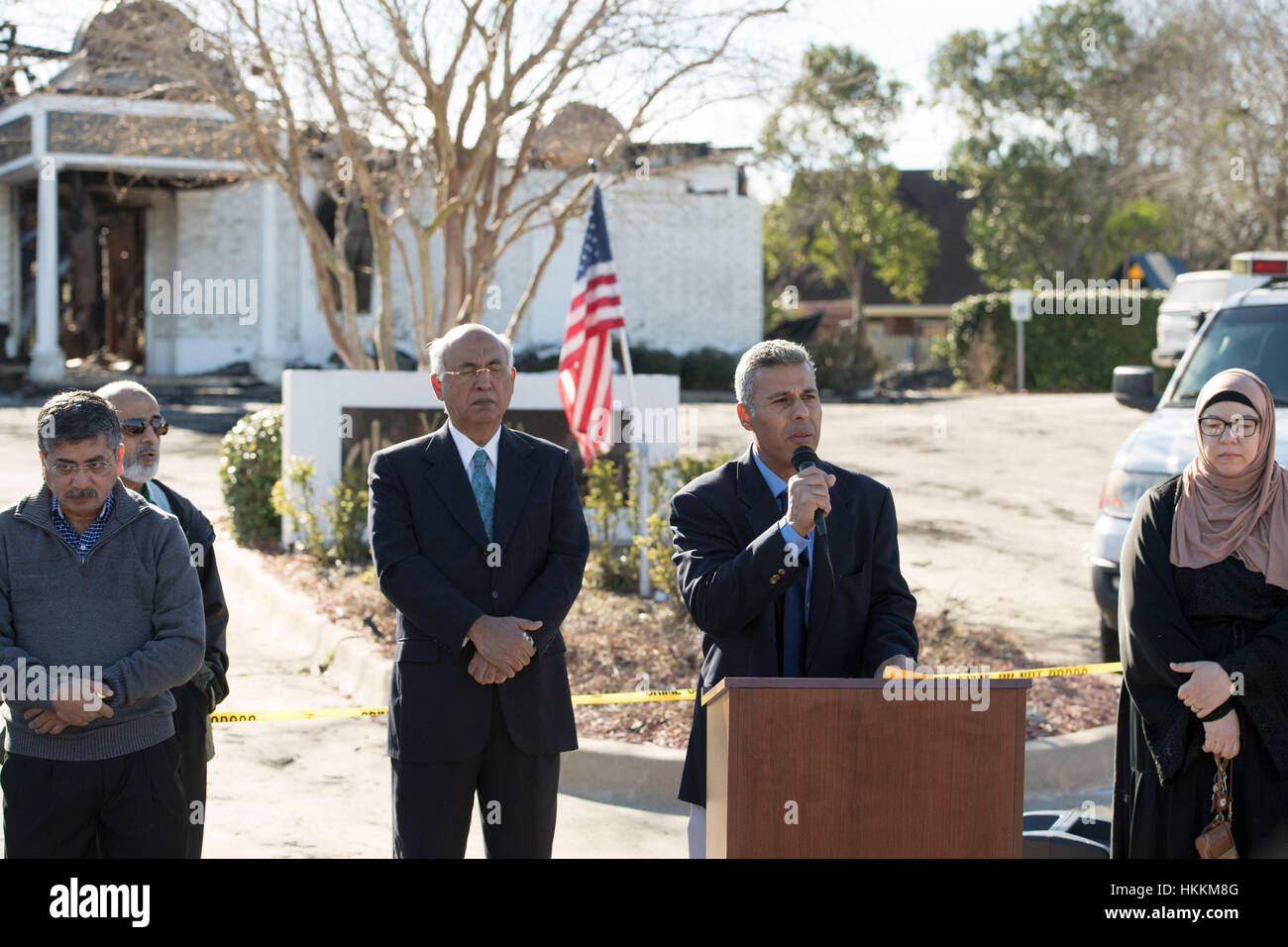 Victoria, Texas, USA. 29th Jan, 2017. Several hundred people gather ...