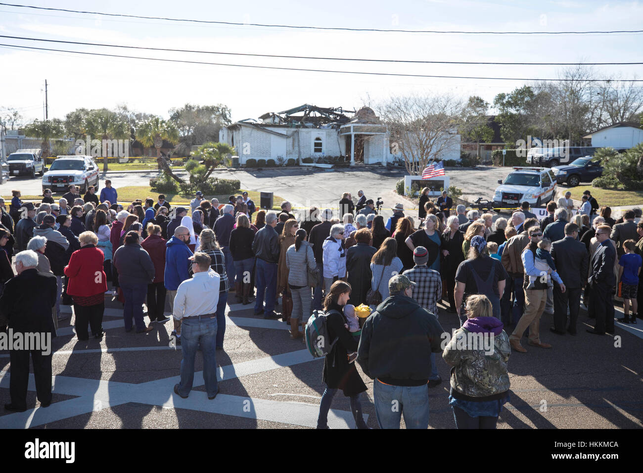 Several hundred people gather in Victoria, Texas, to show support for ...