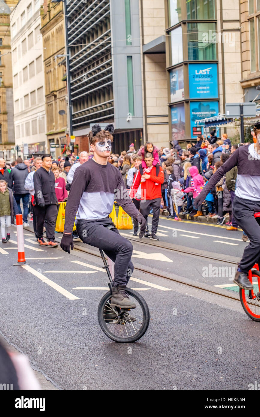 Unicycle chinese hi-res stock photography and images - Alamy