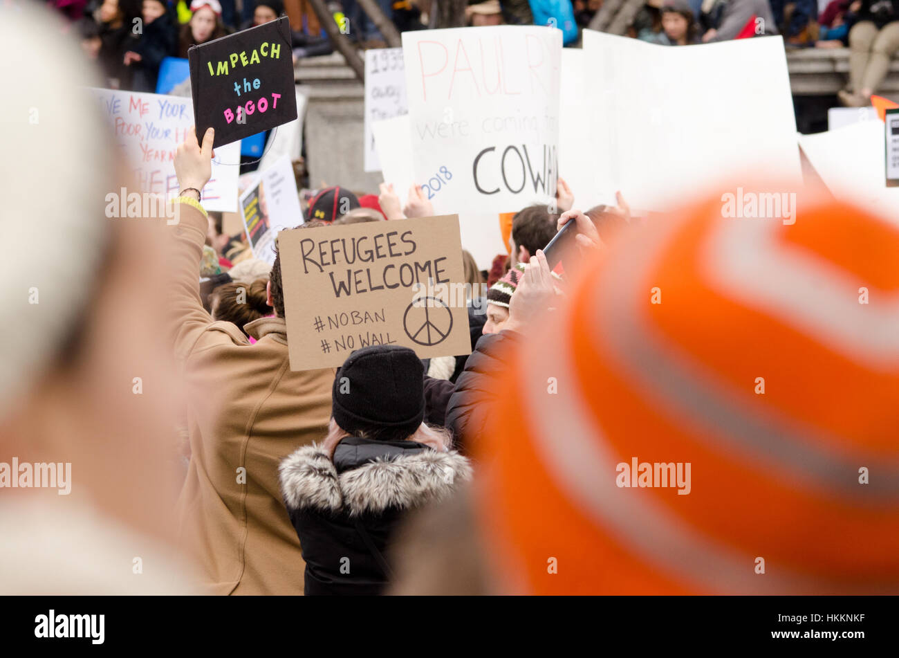 Protest sign refugee hi-res stock photography and images - Alamy