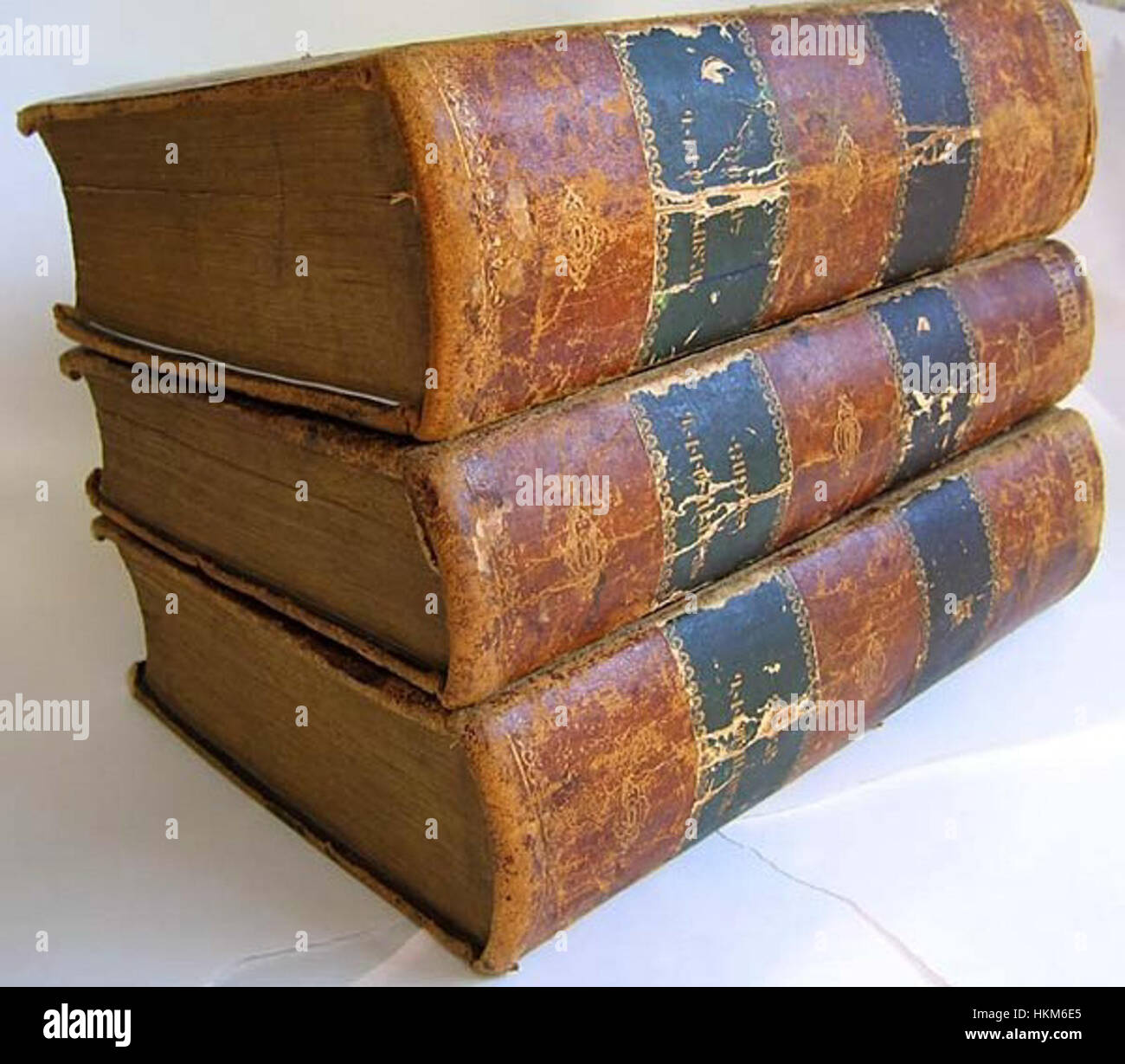 The artwork titled ‘3chamch’ is an abstract piece created using a ...