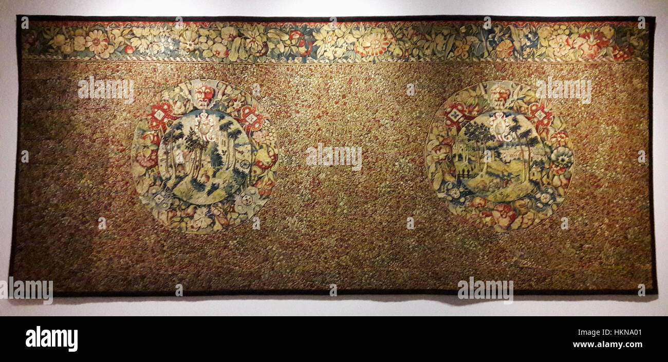 Medieval tapestry patterns hi-res stock photography and images - Alamy