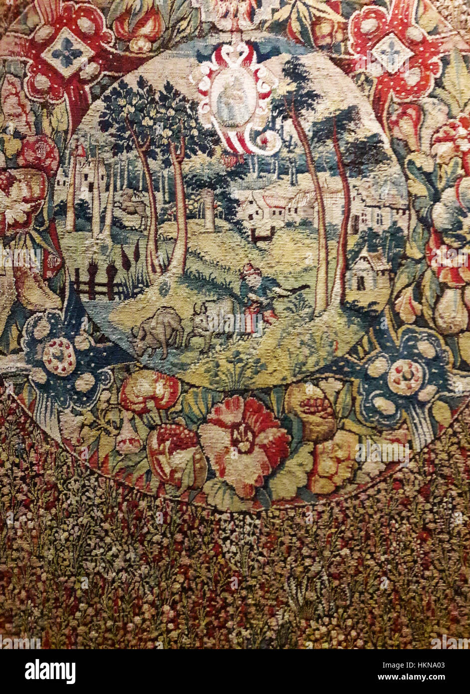 Medieval tapestry patterns hi-res stock photography and images - Alamy