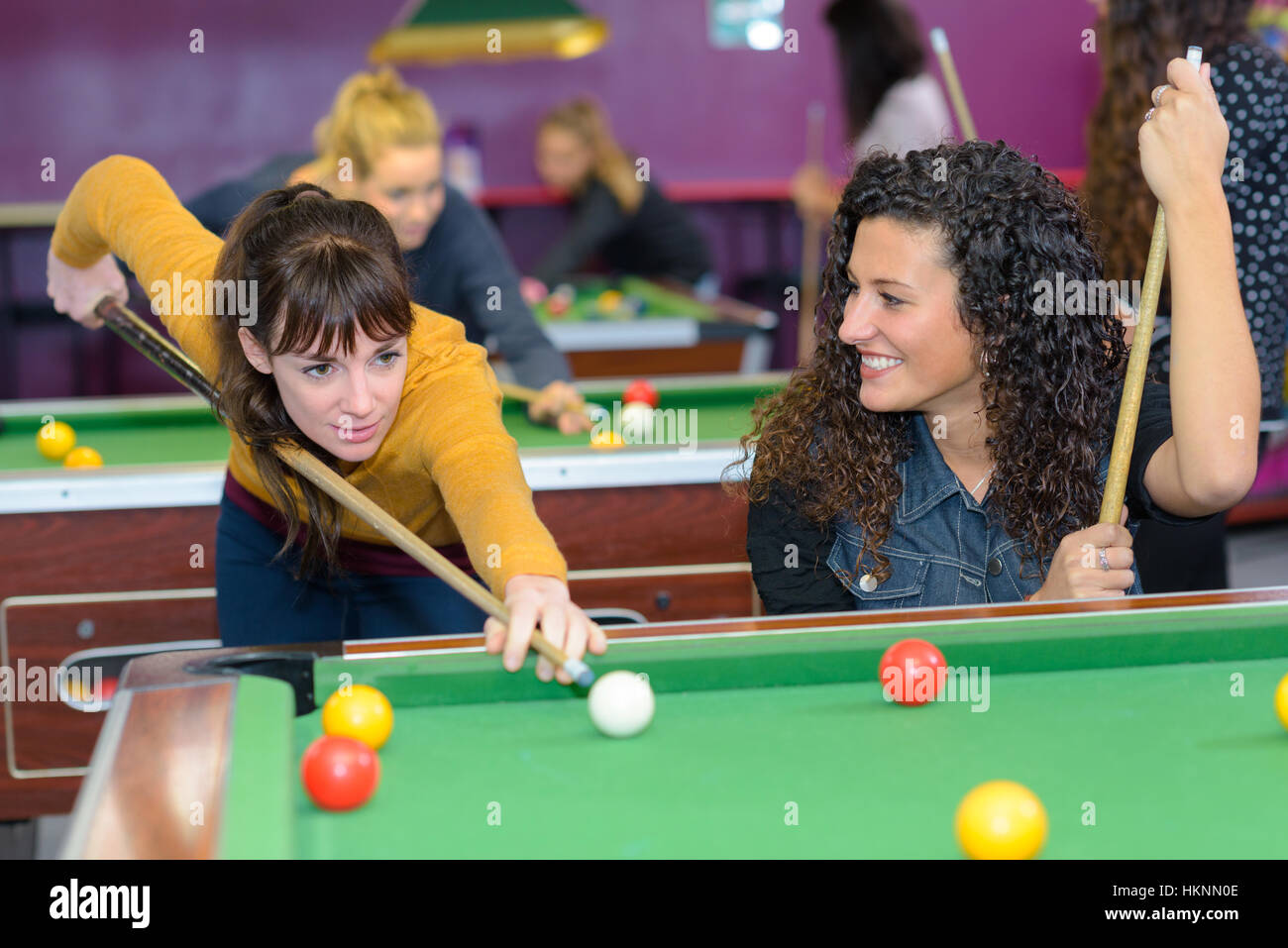 People playing pool billiards hi-res stock photography and images - Alamy