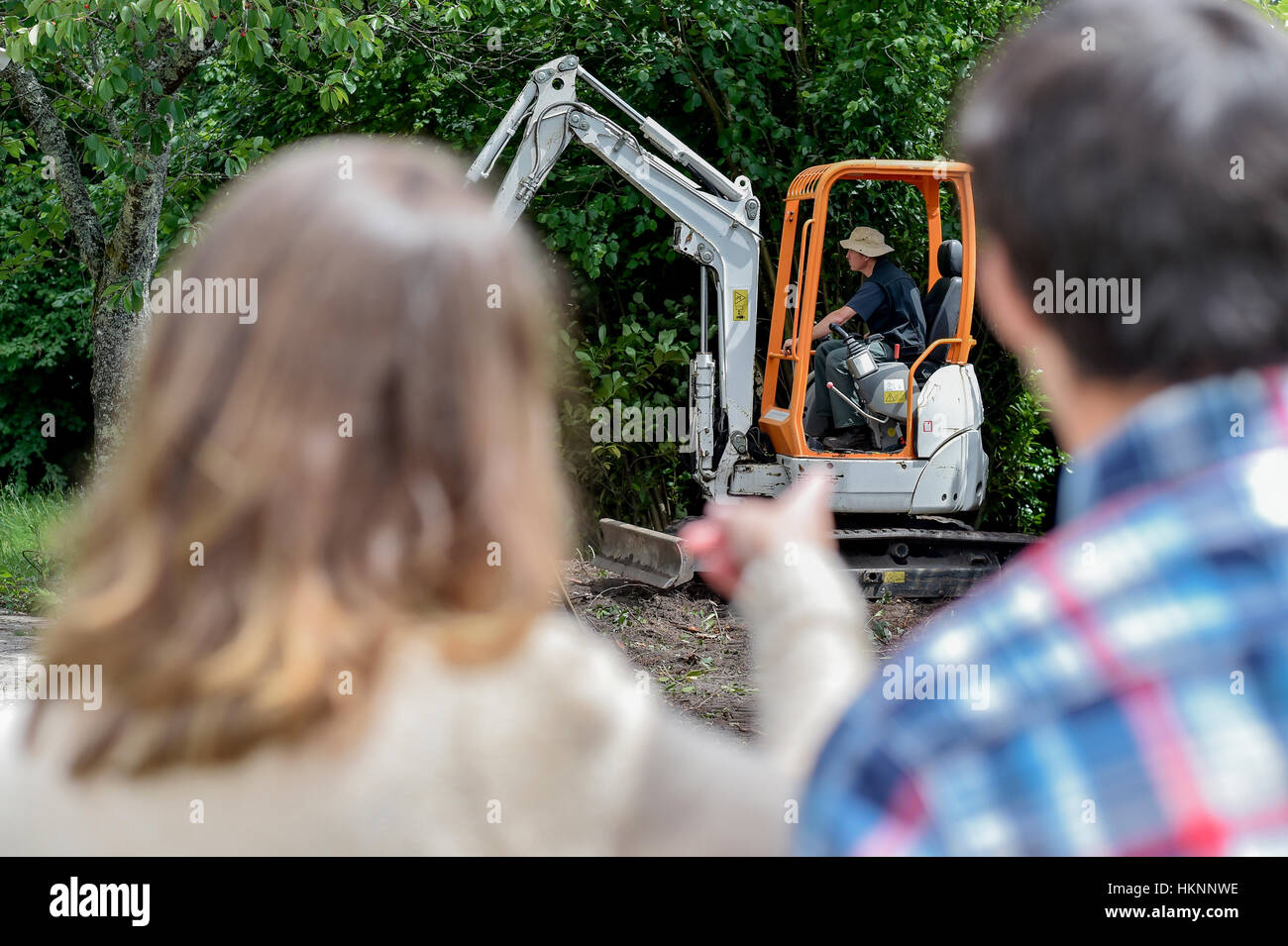 Female digger hi-res stock photography and images - Alamy