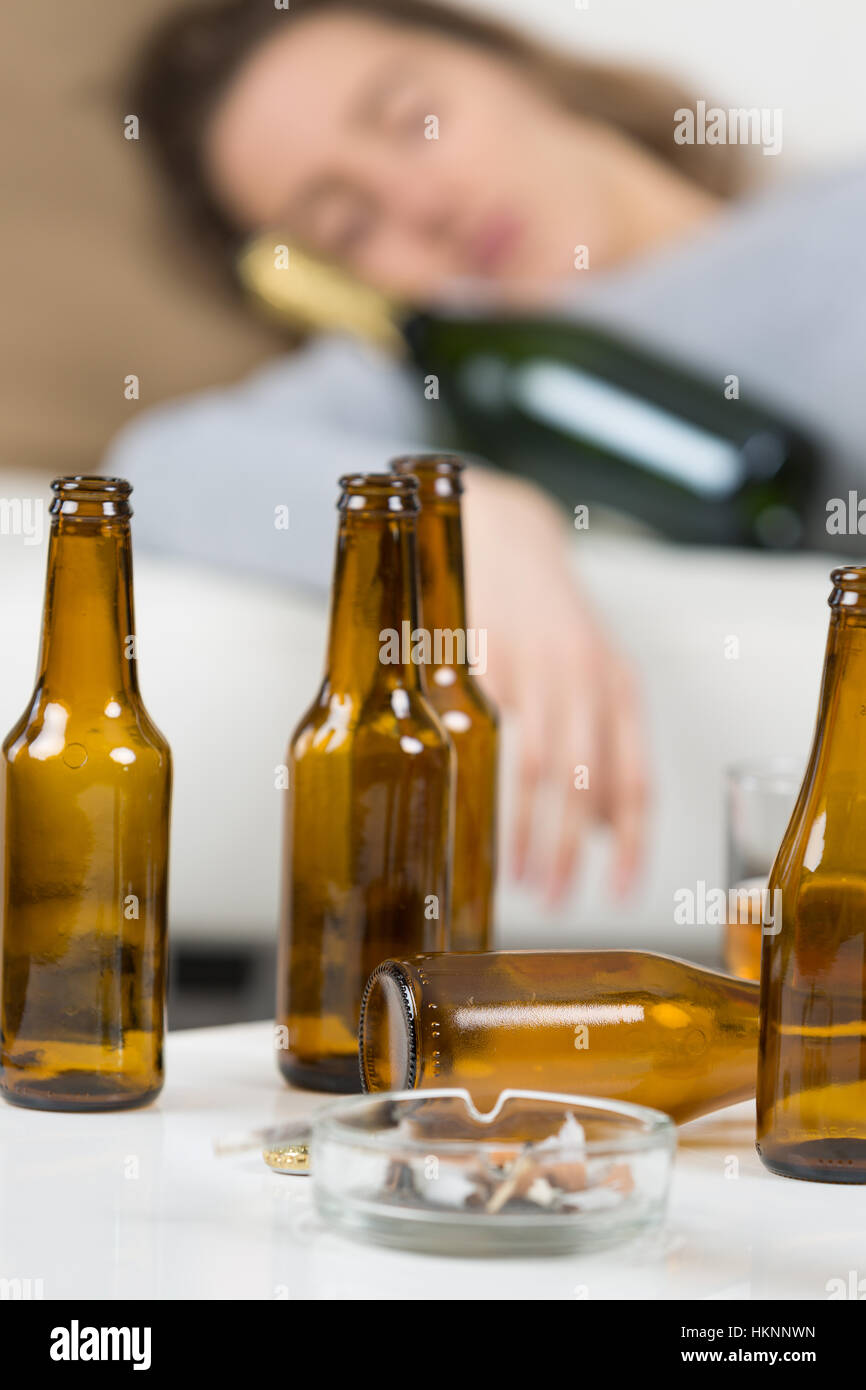 Alcohol and cigarette home hi-res stock photography and images - Alamy