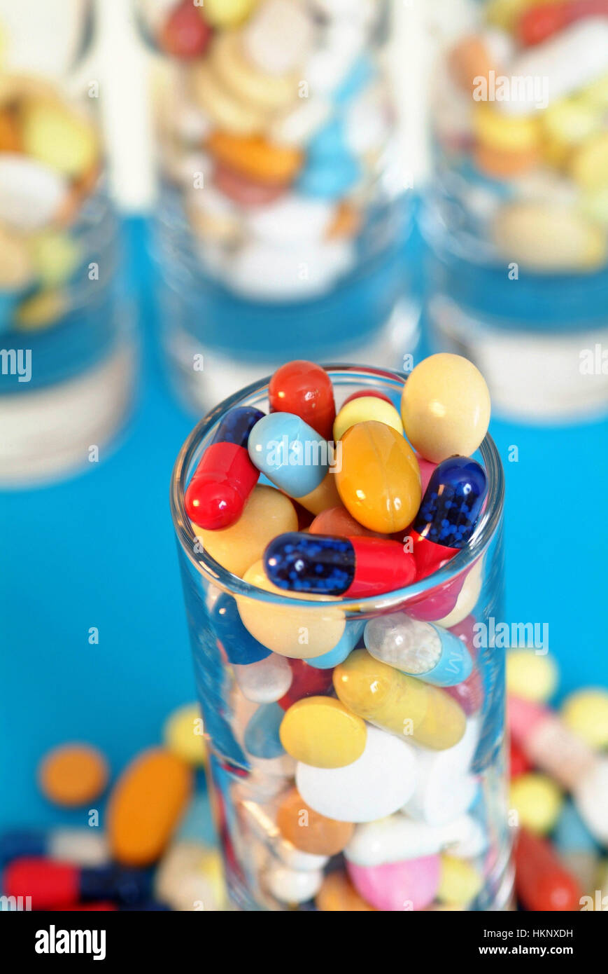 Allopathy tablets hi-res stock photography and images - Alamy