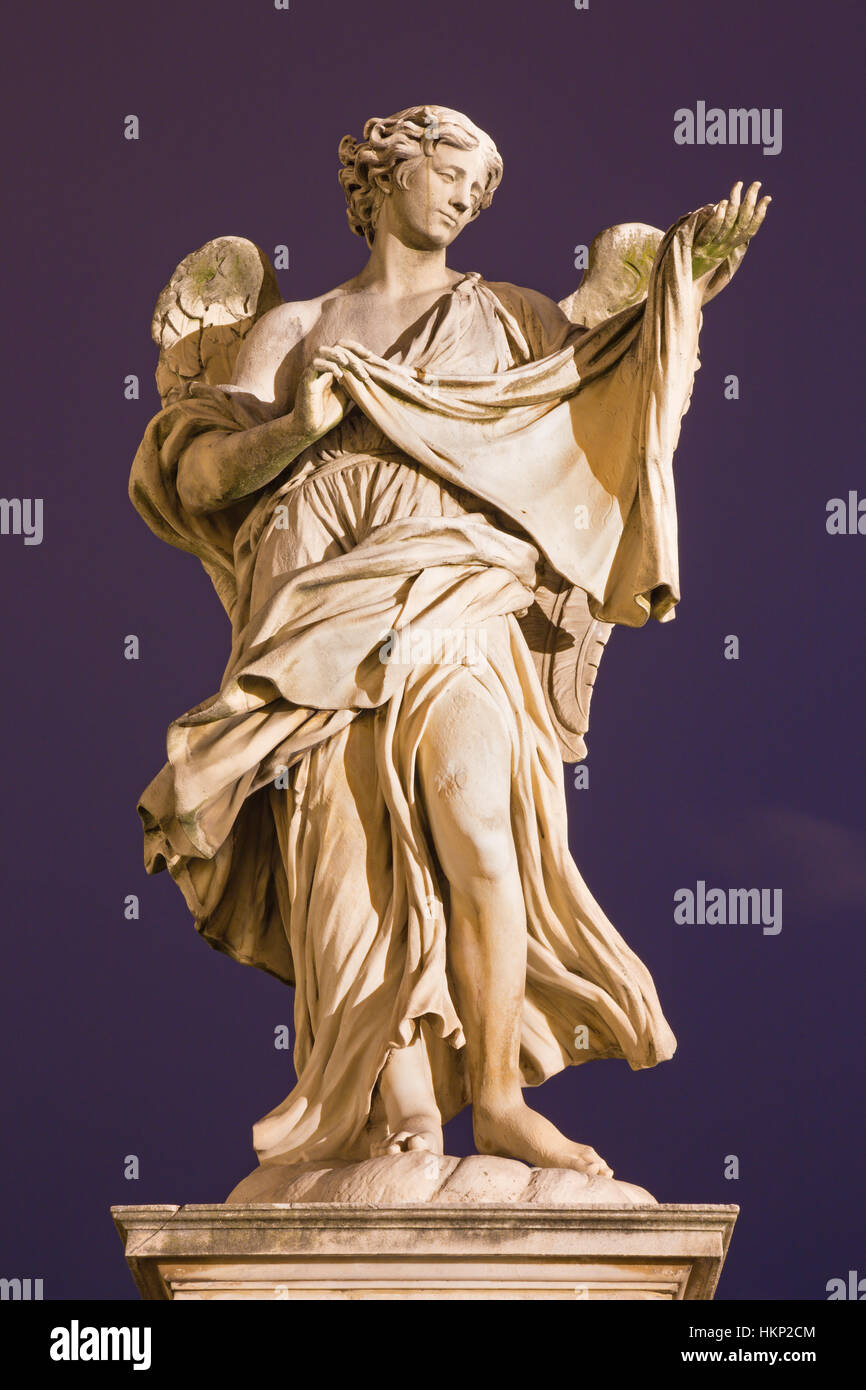 Angels statue hi-res stock photography and images - Alamy