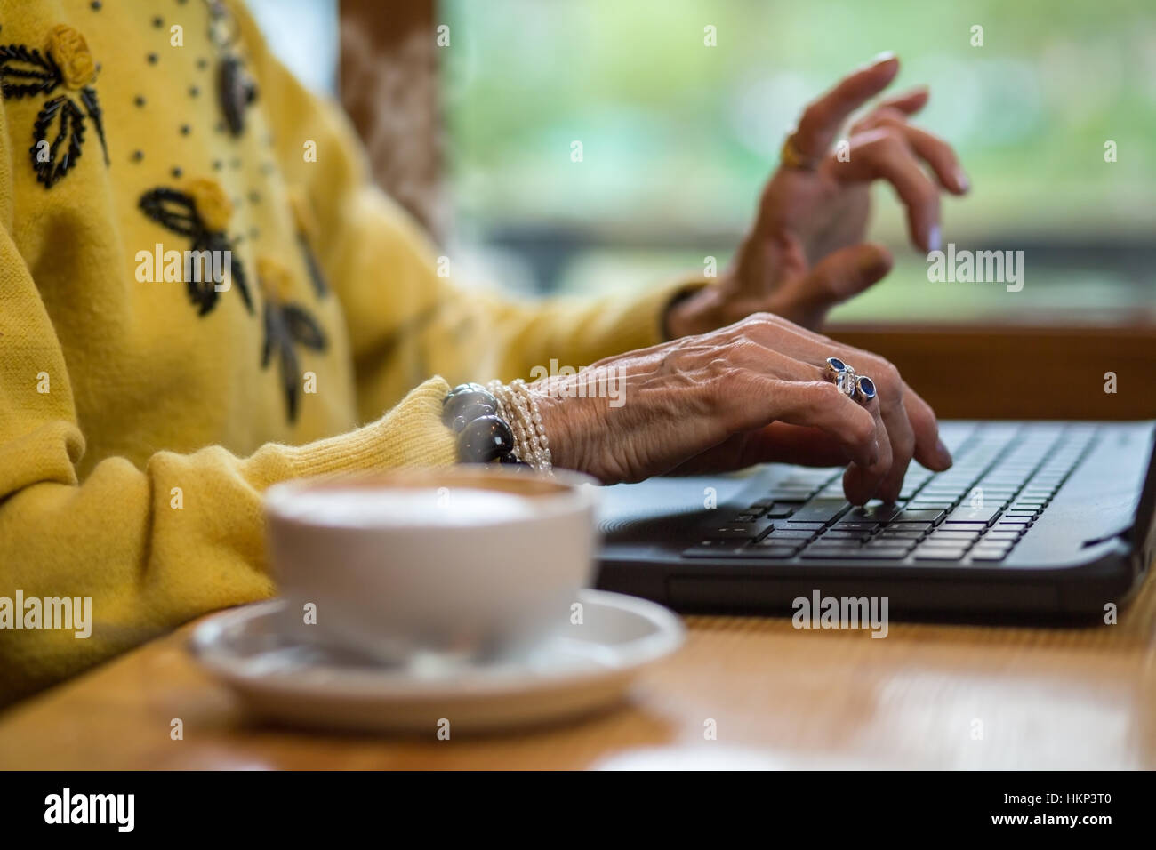 Elderly hand keyboard hi-res stock photography and images - Alamy