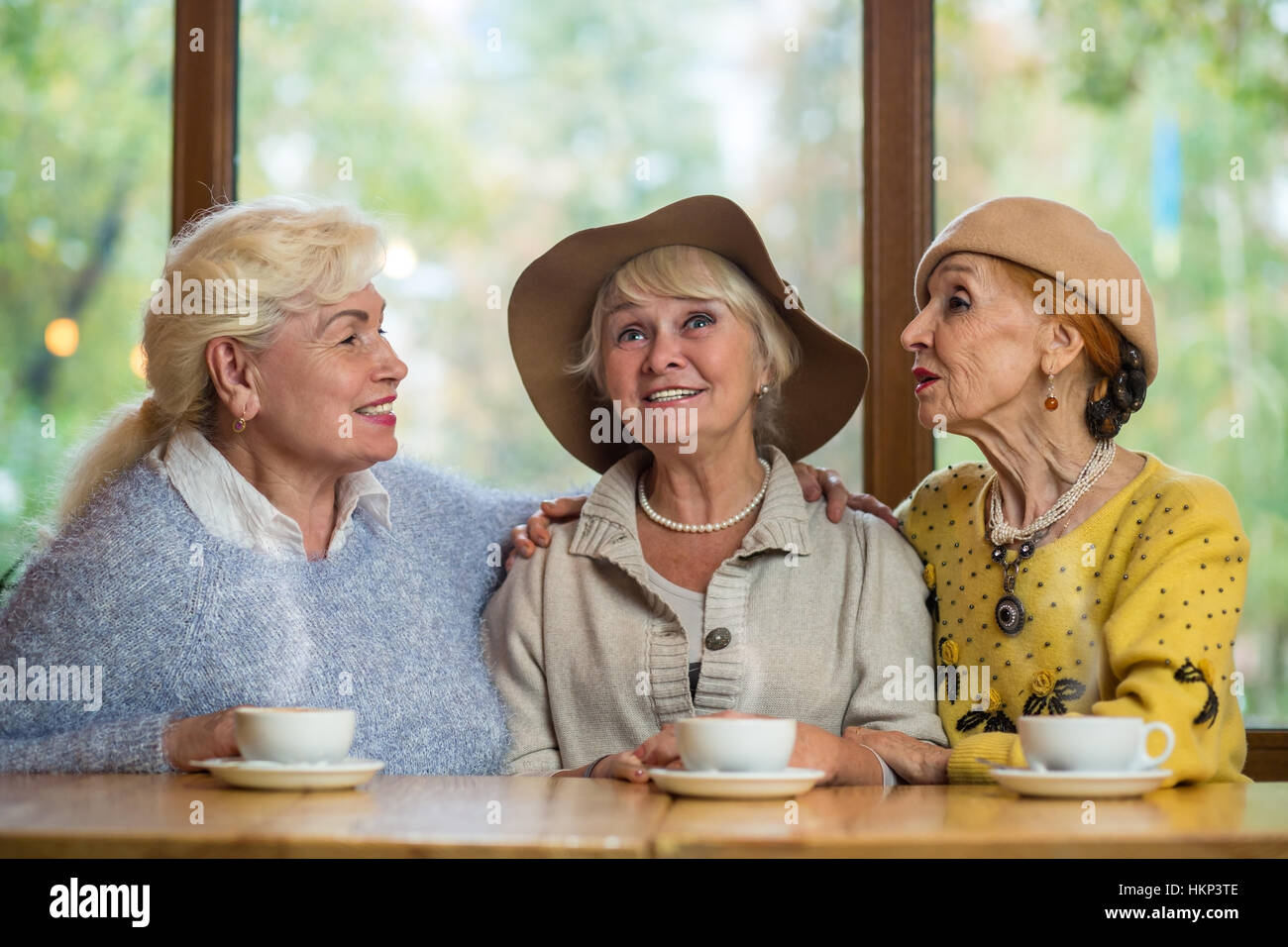 Old ladies smile hi-res stock photography and images - Alamy