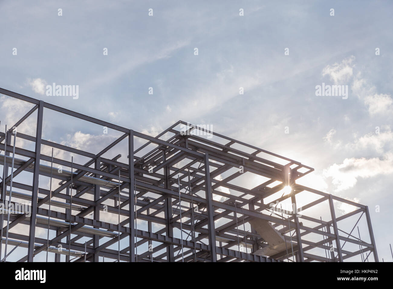 Steel frame building hi-res stock photography and images - Alamy