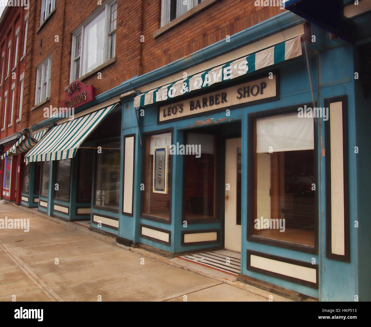 Barber shop new york hi-res stock photography and images - Alamy