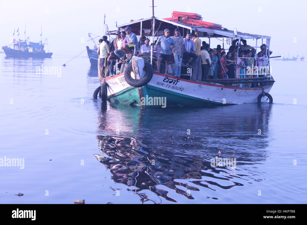 Madh Island Ferry, Mumbai Stock Photo - Alamy