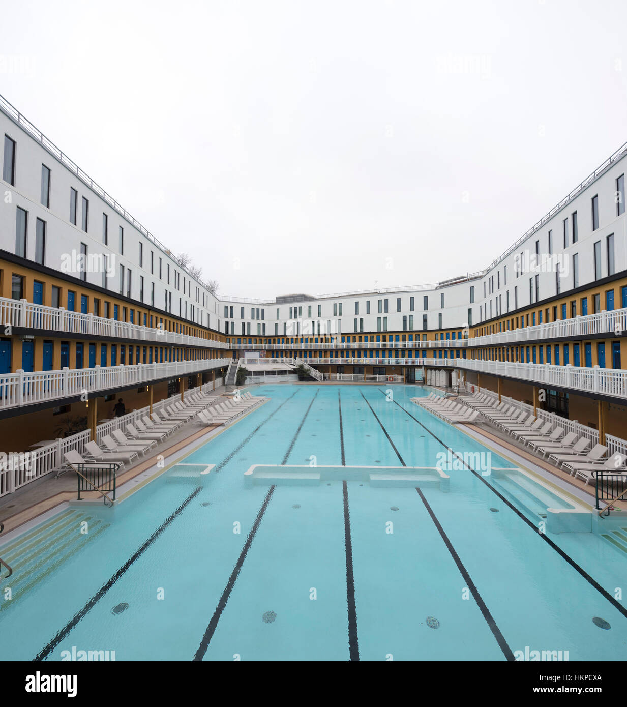 Piscine paris hi-res stock photography and images - Alamy