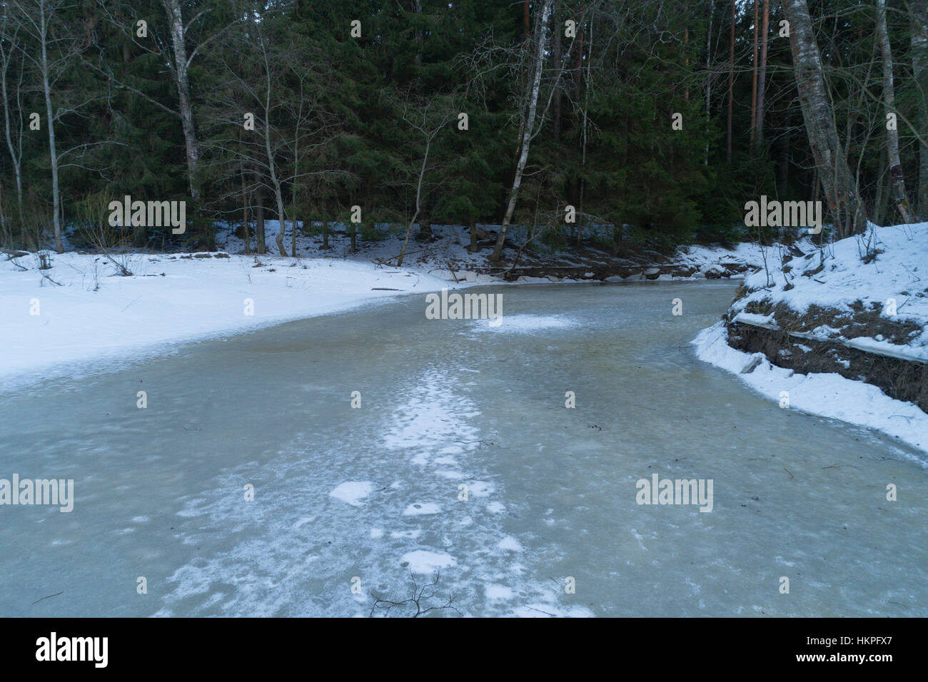 Aerial footage of forest hi-res stock photography and images - Alamy