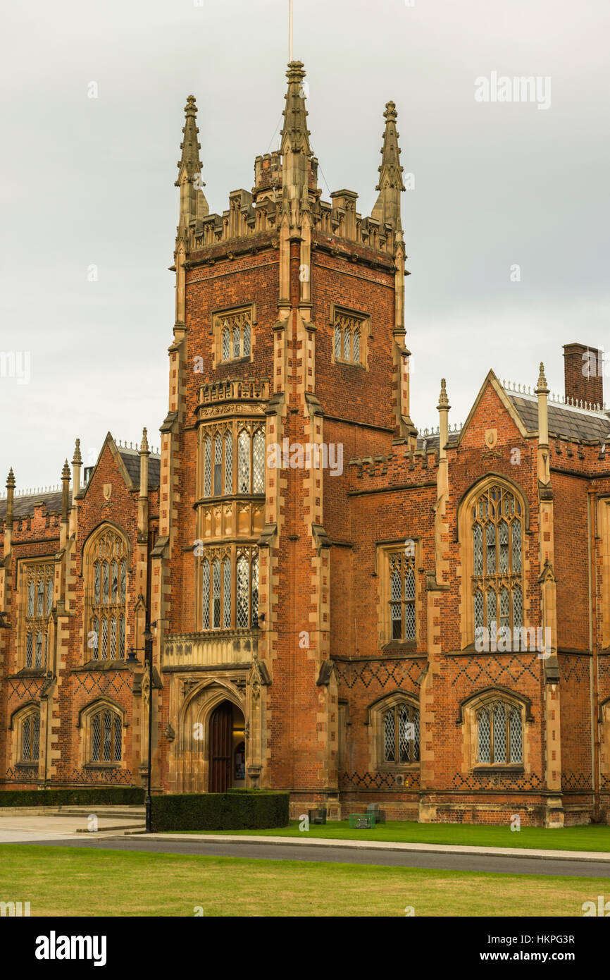 Lanyon building queens university belfast hi-res stock photography and images - Alamy