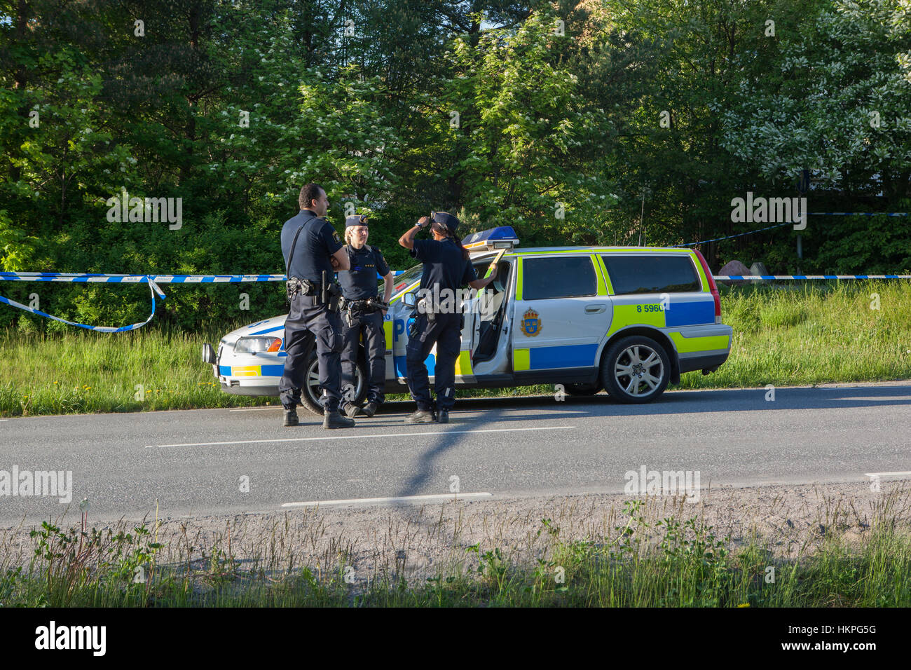 Police officer crime scene hi-res stock photography and images - Alamy