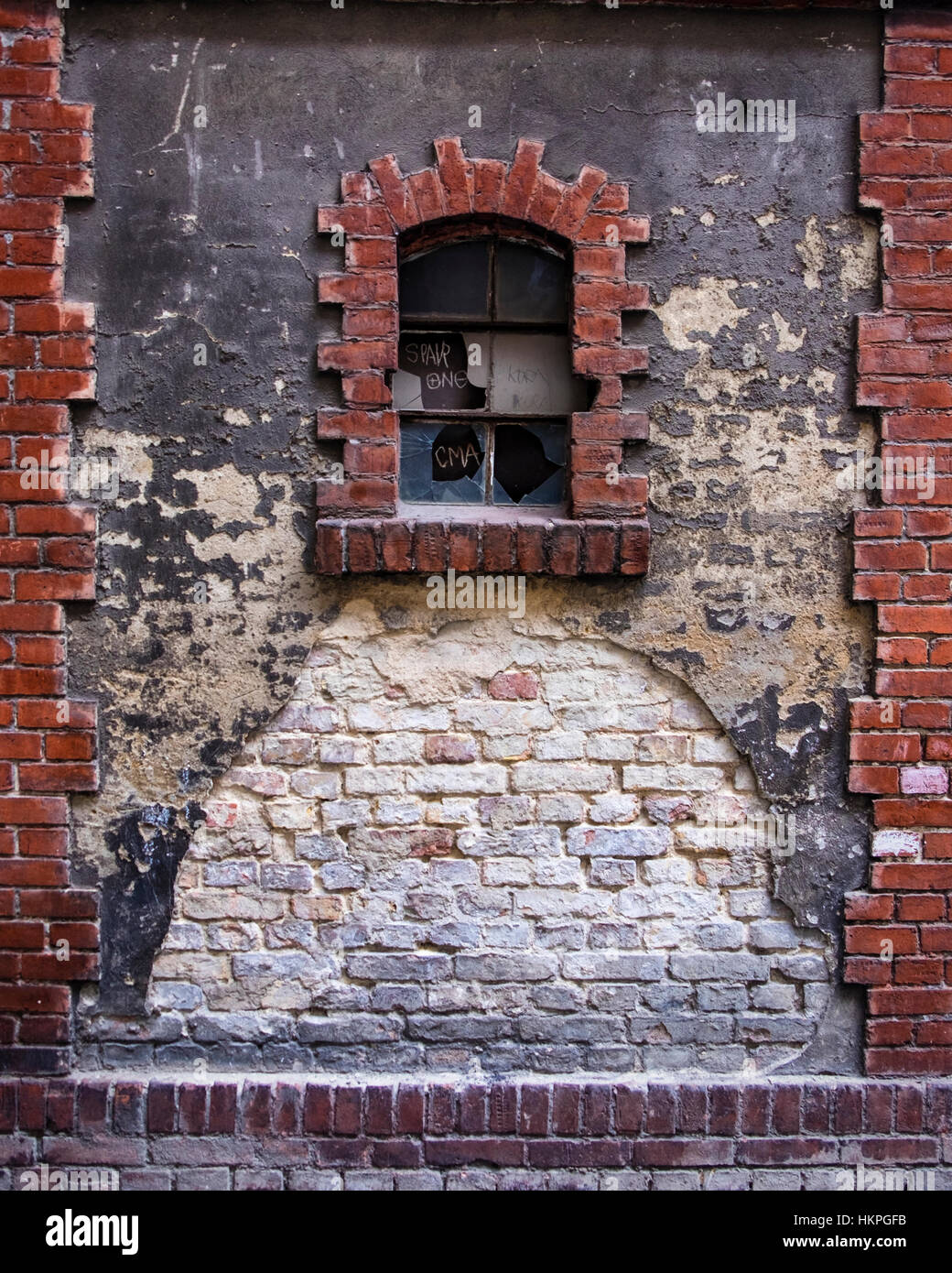 Berlin, Prenzlauerberg. Inner courtyard of building, Old dilapidated ...