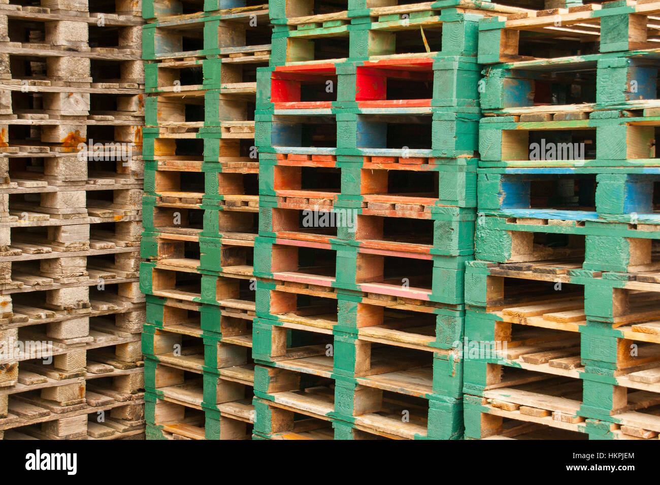 Stacked pallets hi-res stock photography and images - Alamy