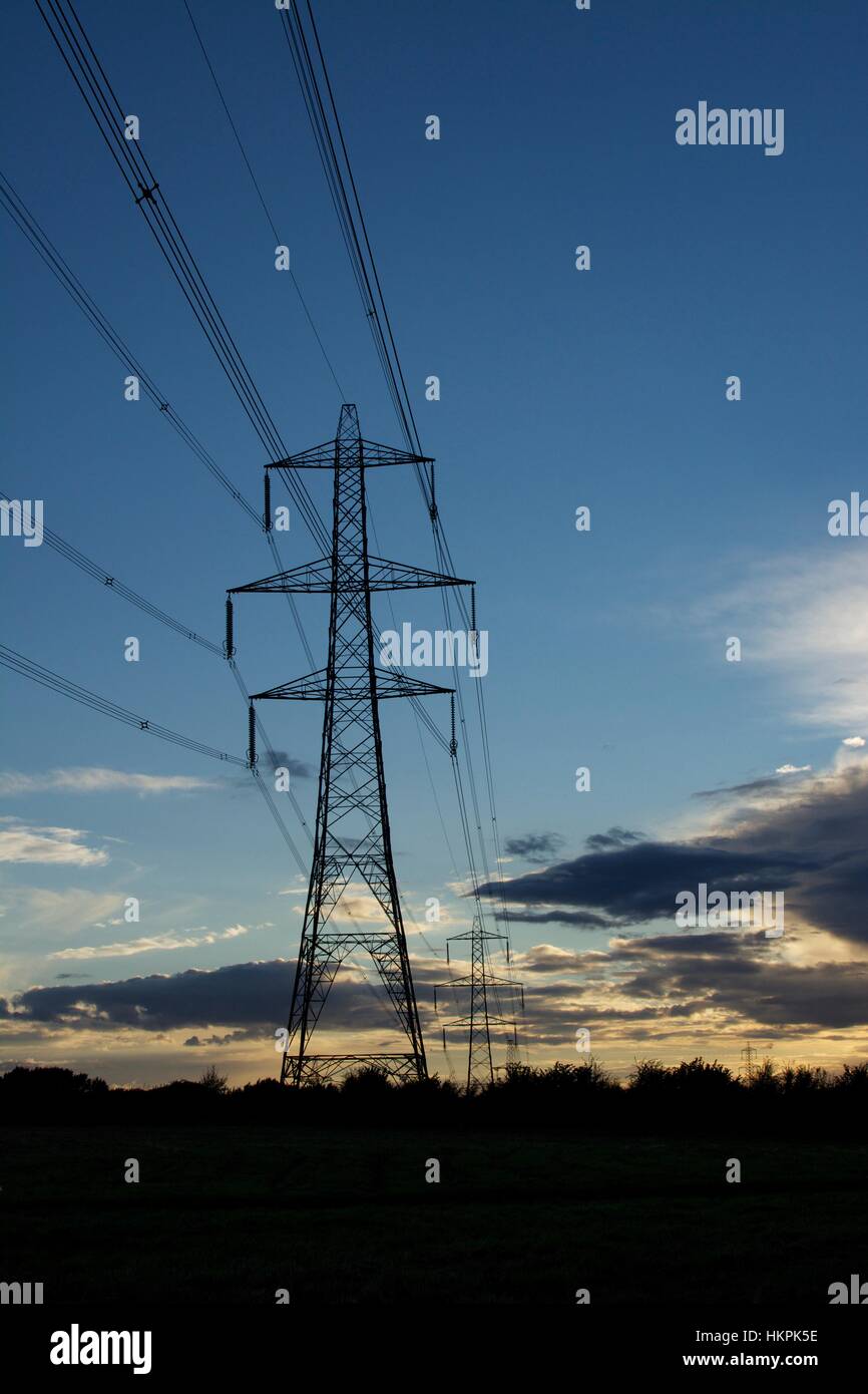 Electrical pylons hi-res stock photography and images - Alamy