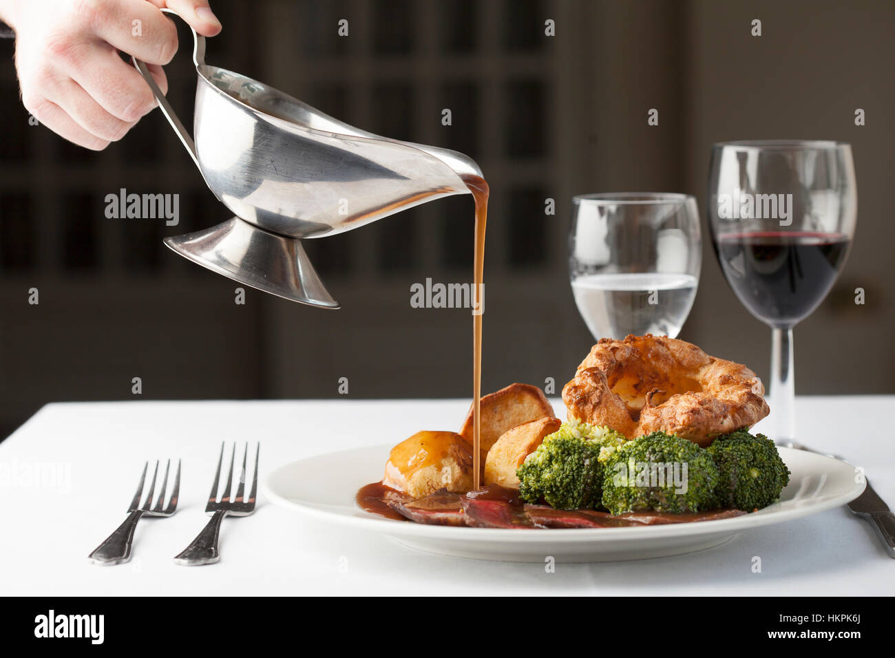Gravy Boat Pouring