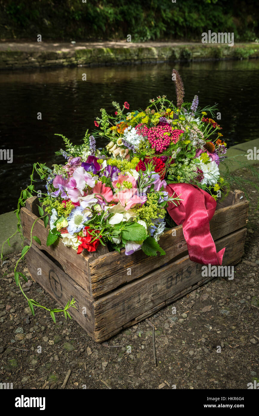 Flower Display in wooden box Stock Photo - Alamy