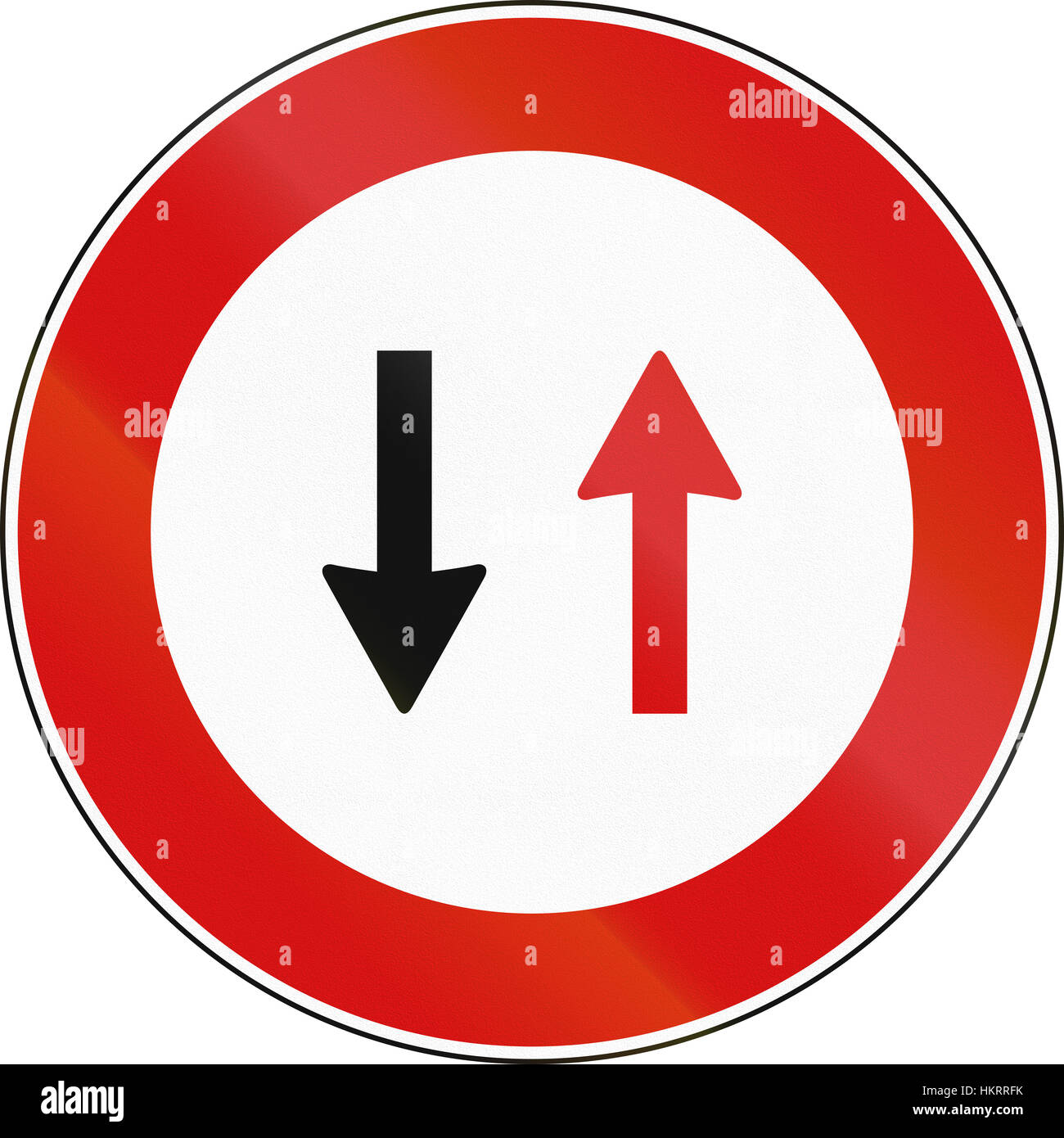 Road sign used in Italy - Oncoming traffic has priority Stock Photo - Alamy