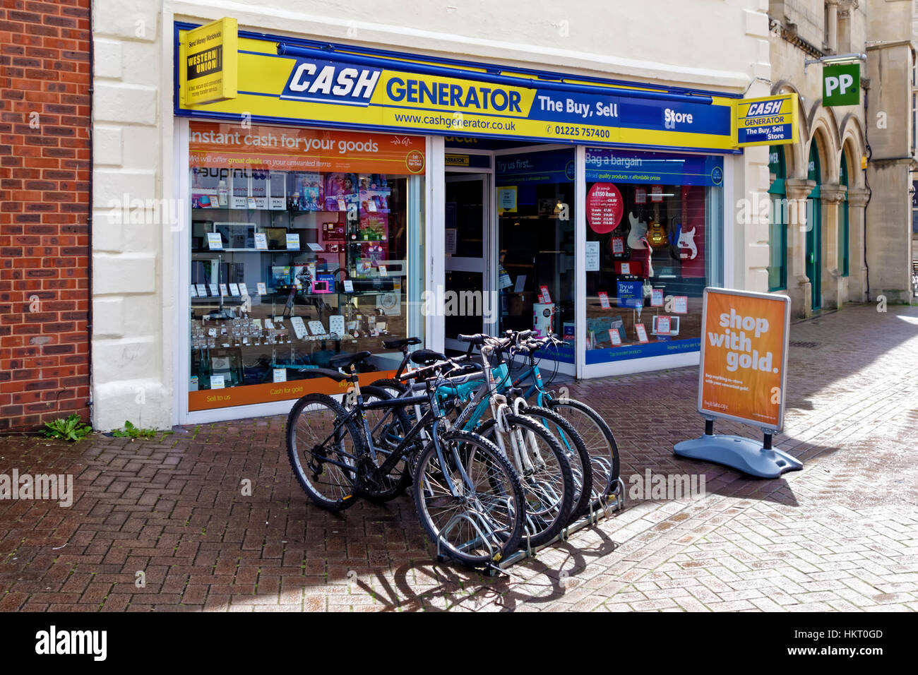 Cash generator hi-res stock photography and images - Alamy