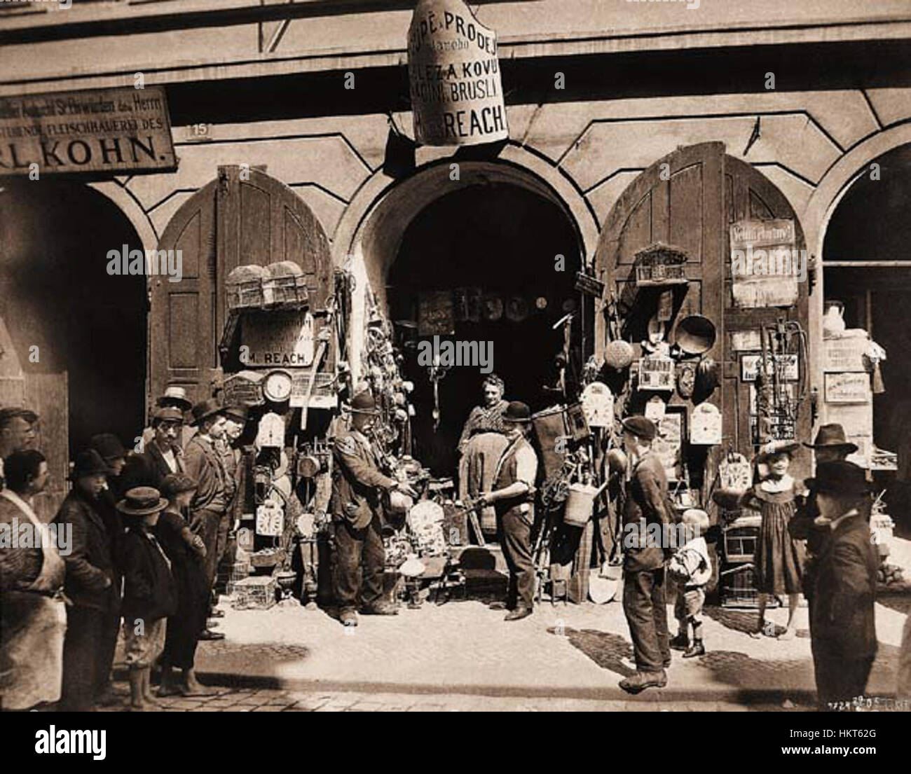 This artwork titled 'Eckert19' showcases modern abstract expressionism ...