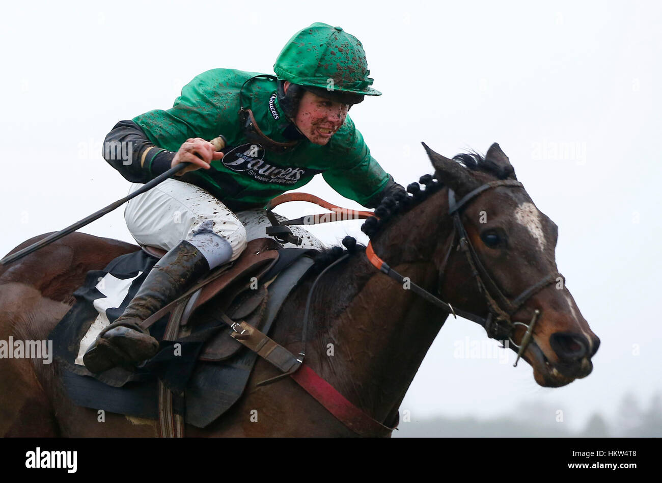 National hunt racing uk hi-res stock photography and images - Alamy
