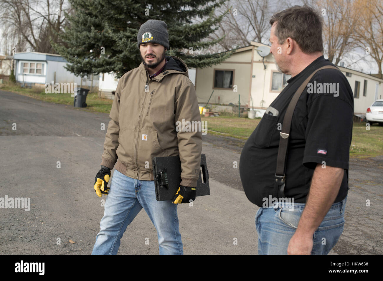 Moscow, Idaho, USA. 17th Nov, 2016. James Ware speaks with Syringa ...