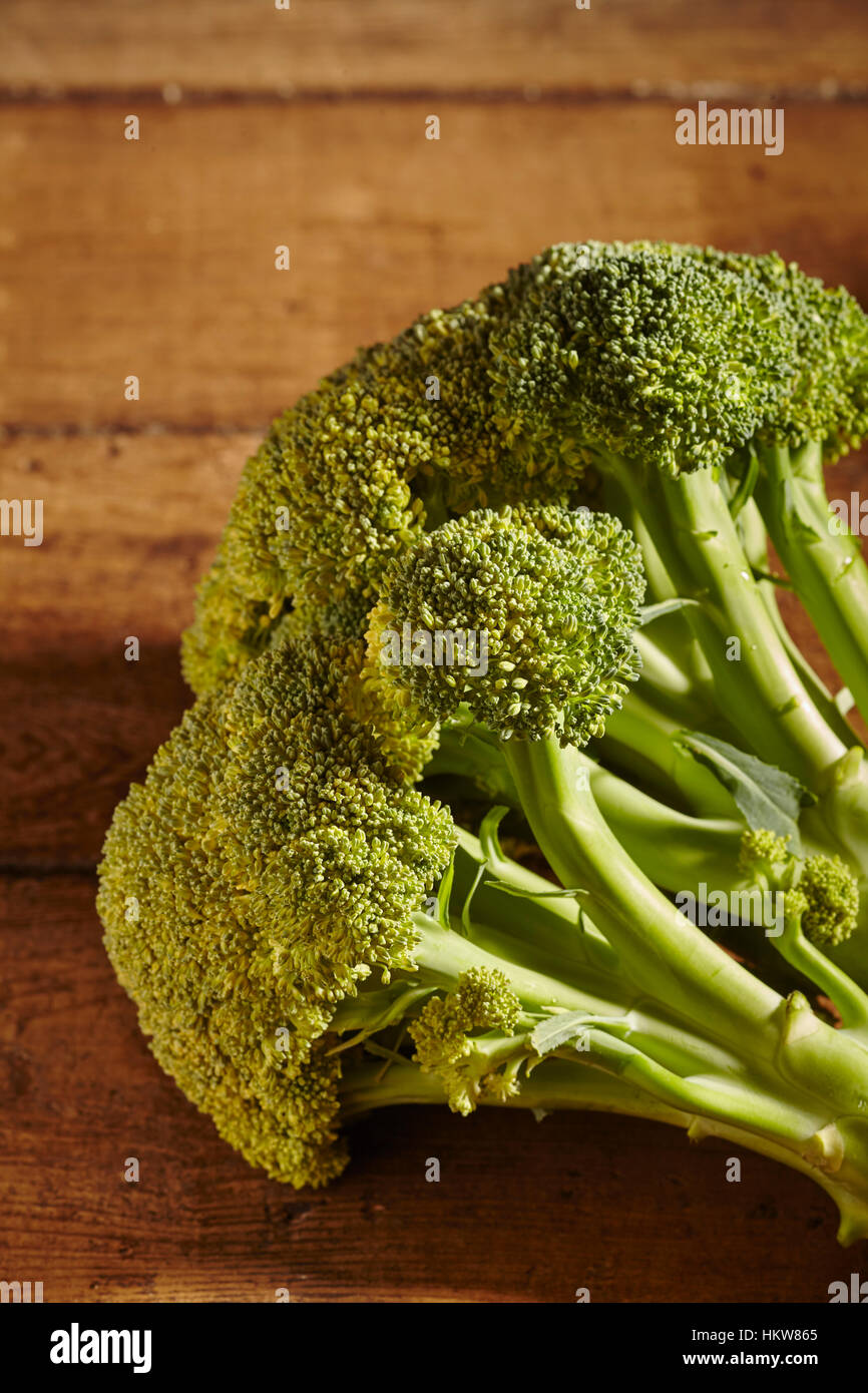 Broccoli bunches hi-res stock photography and images - Alamy