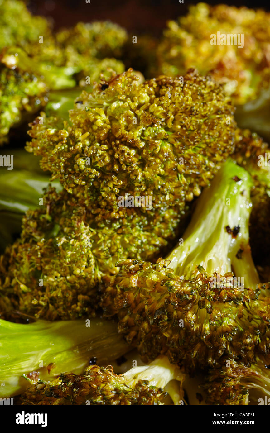 oven roasted florets of broccoli Stock Photo - Alamy