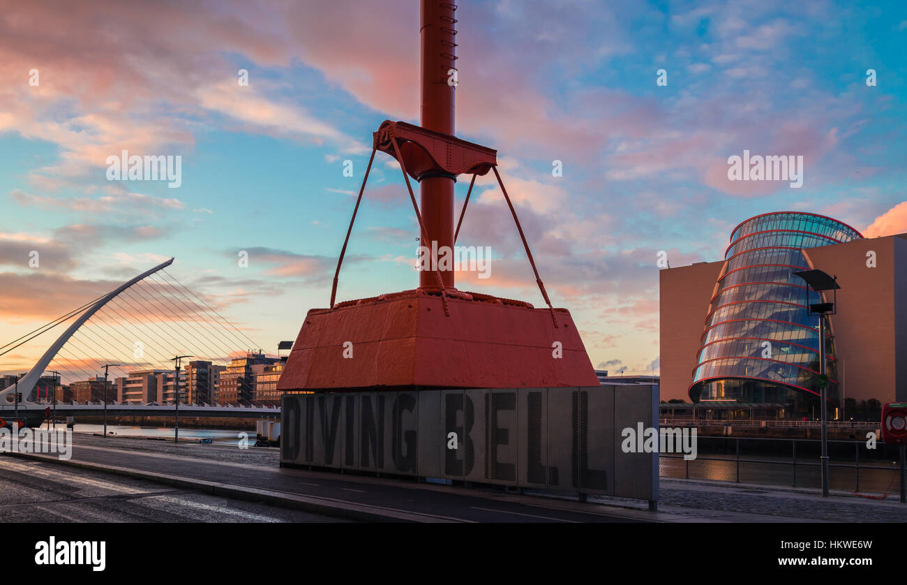 Diving bell dublin hi-res stock photography and images - Alamy