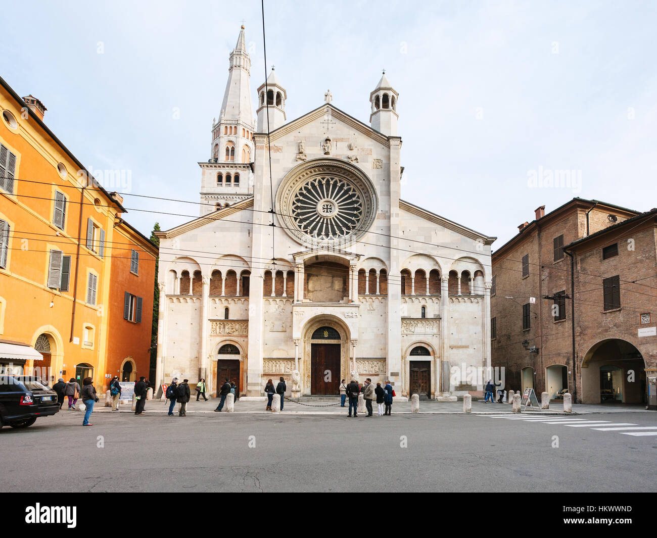Modena cathedral gate hi-res stock photography and images - Alamy