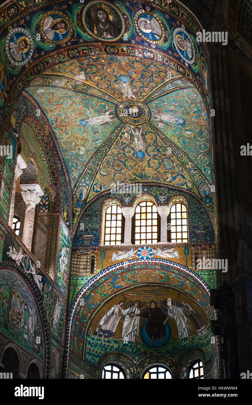 Bishop ecclesius hi-res stock photography and images - Alamy