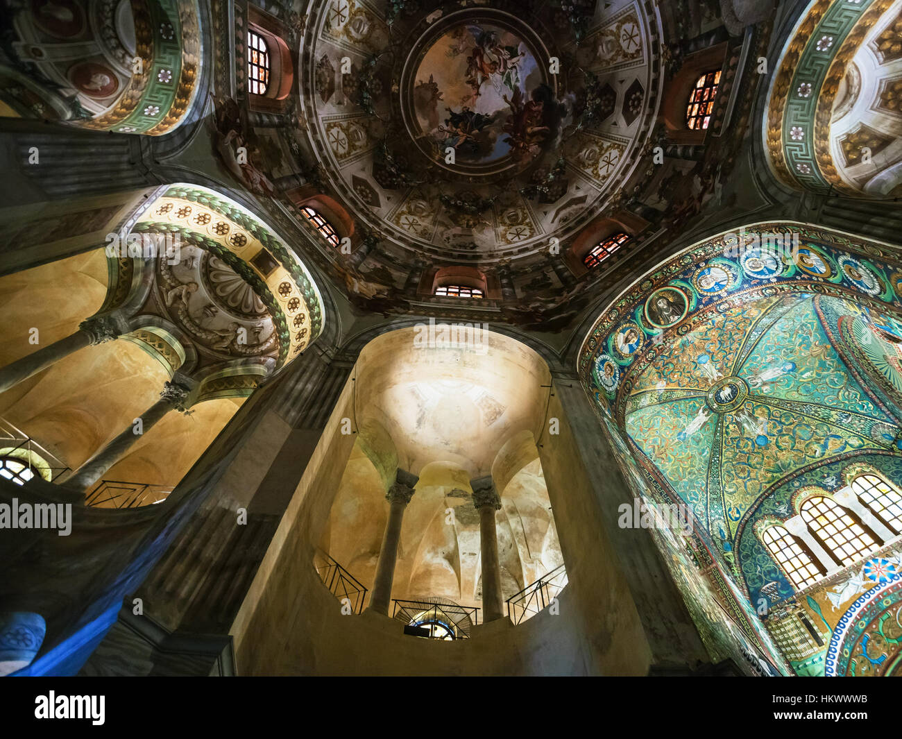 Bishop ecclesius hi-res stock photography and images - Alamy