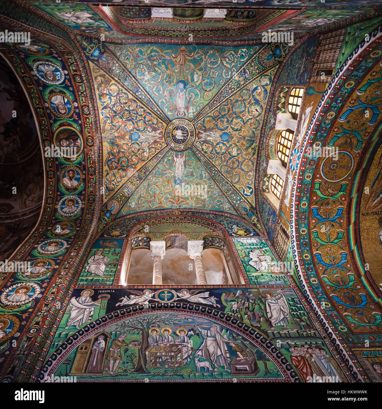 Bishop ecclesius hi-res stock photography and images - Alamy