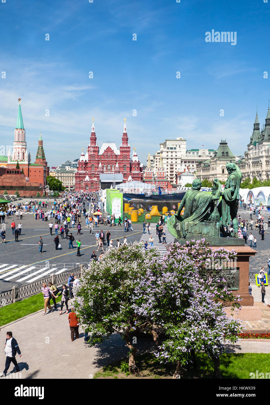 MOSCOW, RUSSIA - MAY 28, 2011: Red Square in Moscow city in sunny ...