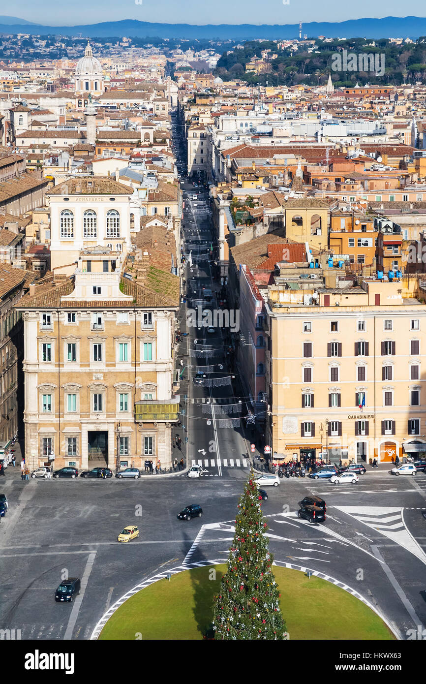 Victor emmanuel monument 2010 hi-res stock photography and images - Alamy
