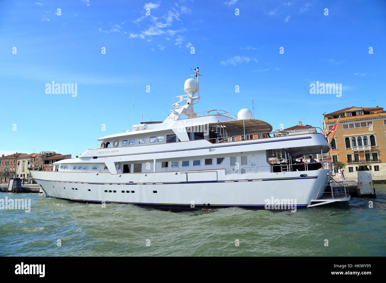 Cheetah with moon hi-res stock photography and images - Alamy