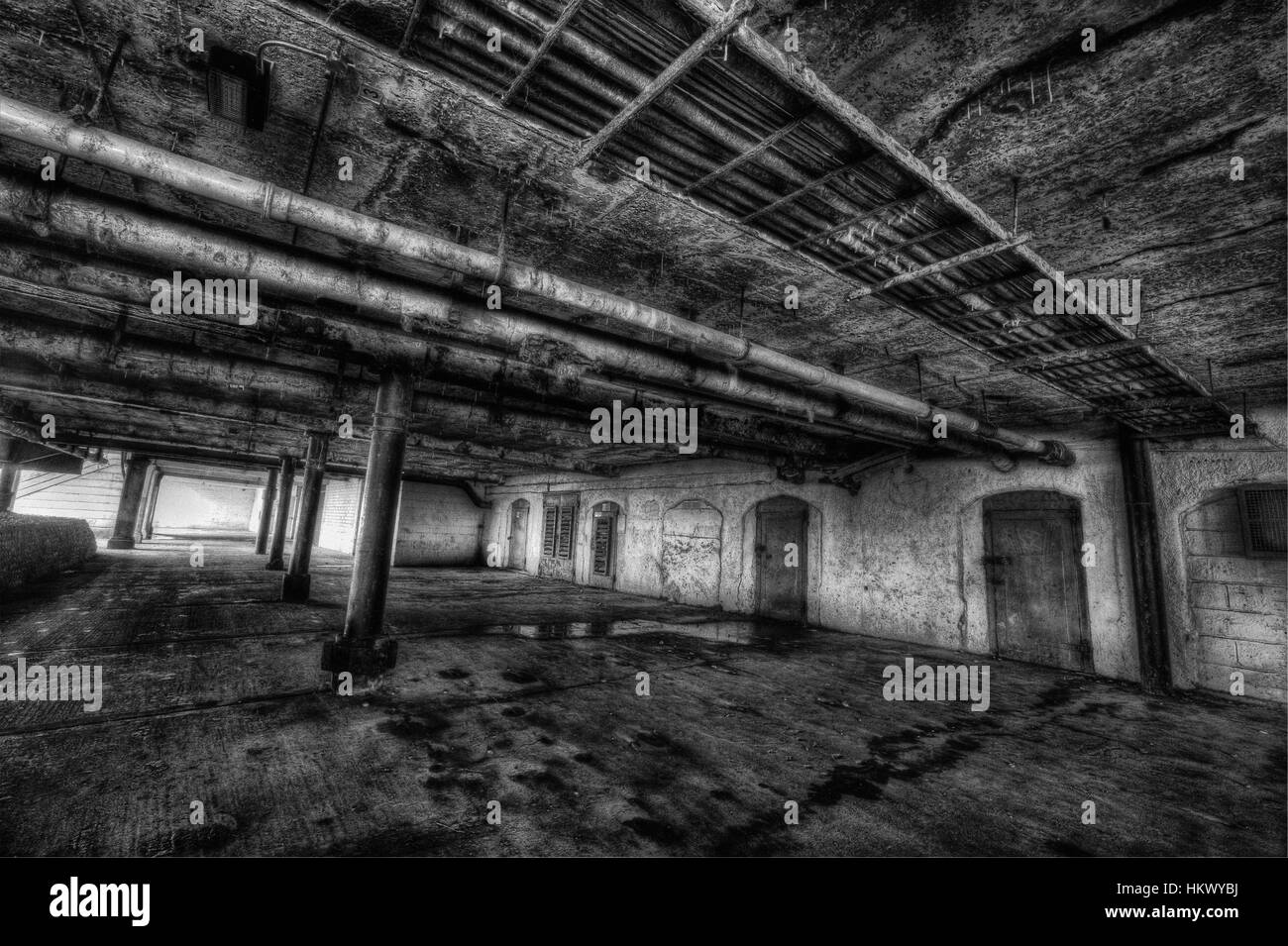 Brighton pier construction Black and White Stock Photos & Images - Alamy