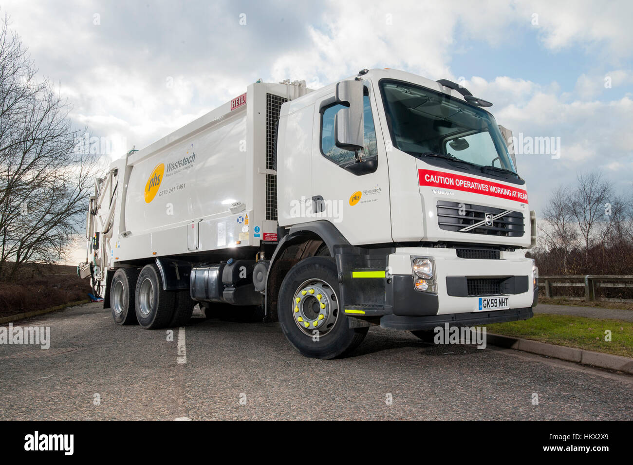 2009 Volvo FE dustcart refuse collection truck Stock Photo - Alamy
