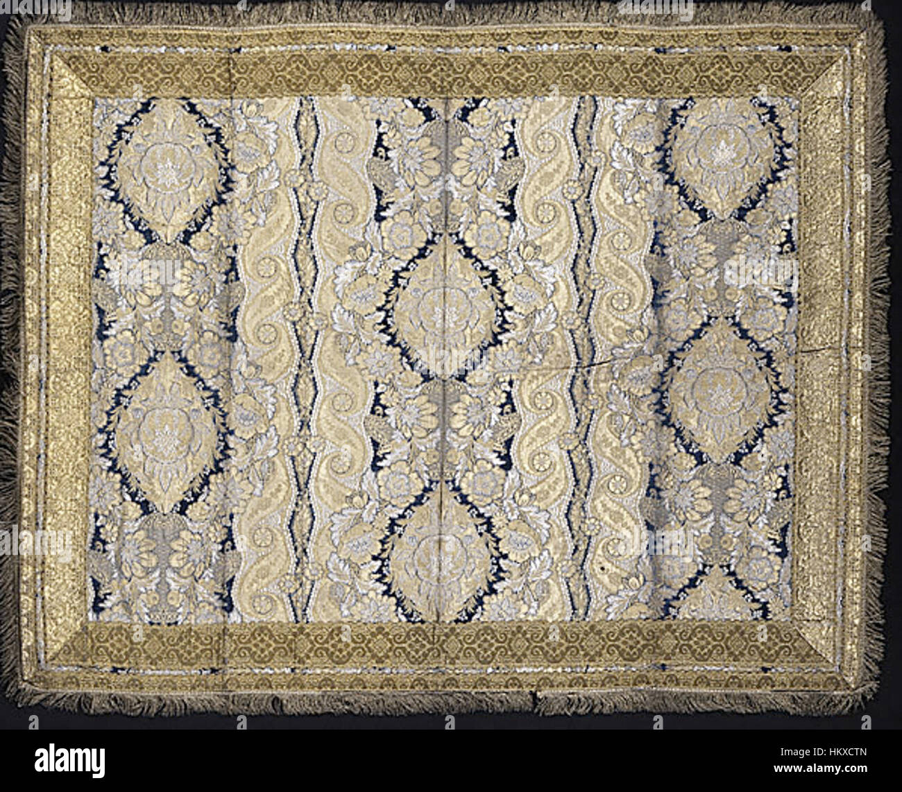 Brokat 3 is a well-known work of art in the textile industry ...