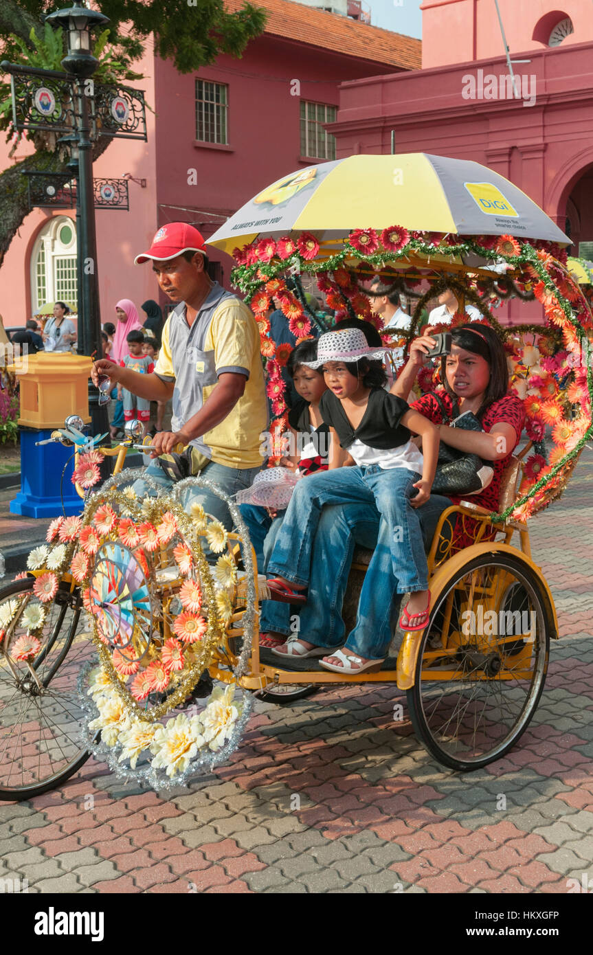 Rickshaw Town Square Malacca Melaka Malaysia Stock Photo - Alamy Rickshaw Town Square Malacca Melaka Malaysia Stock Photo - Alamy