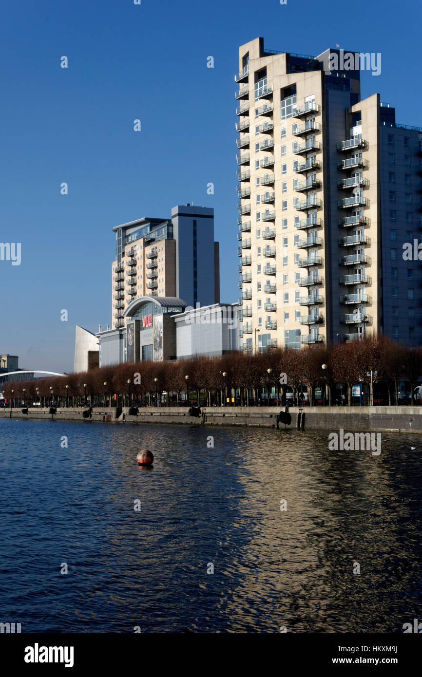 Greater manchester tower blocks hi-res stock photography and images - Alamy