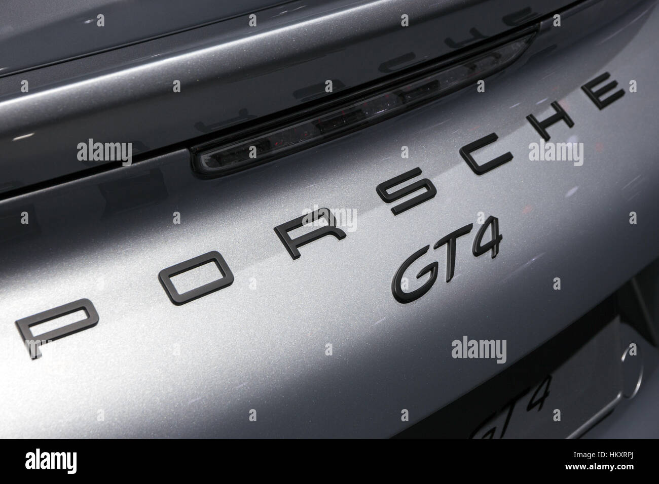 2015 porsche cayman gt4 hi-res stock photography and images - Alamy