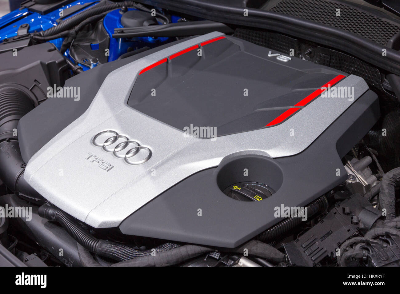 V6 engine hi-res stock photography and images - Alamy